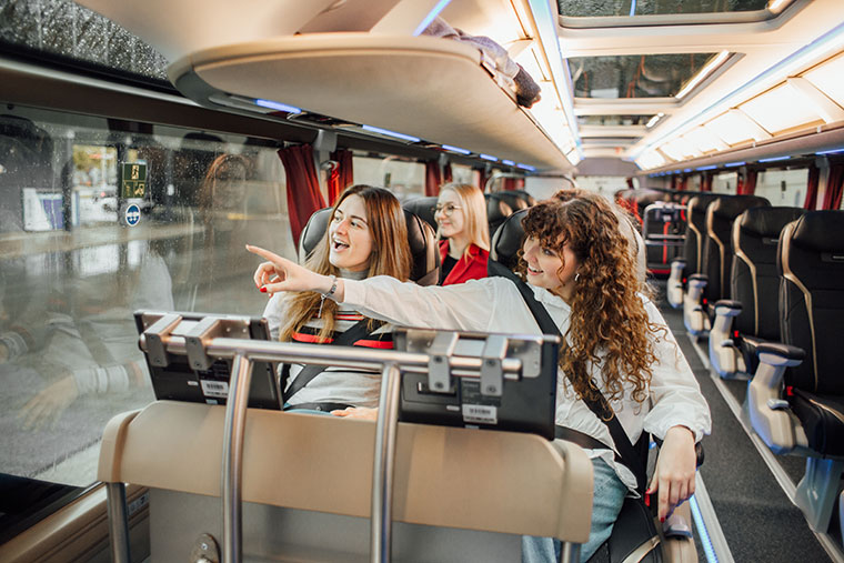 Try the new Lux Express Superior: two Relax tickets only 25€!